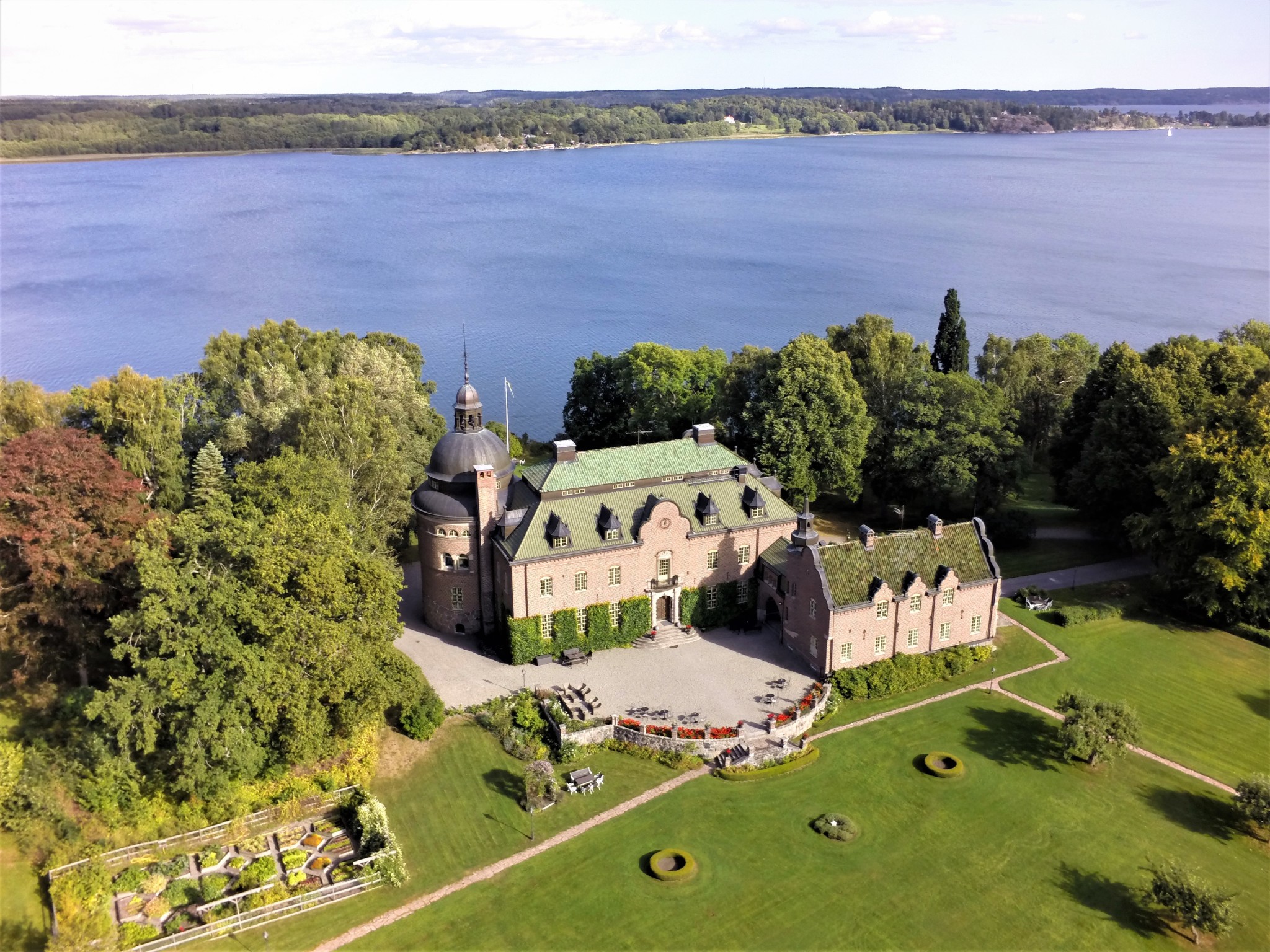 Engsholms slott – S/S Ejdern